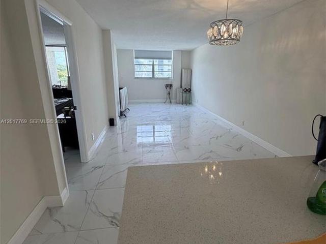 Luxury apartment complex for rent in North Miami Beach, Florida