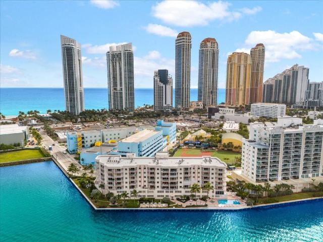 Luxury apartment complex for rent in Sunny Isles Beach, United States