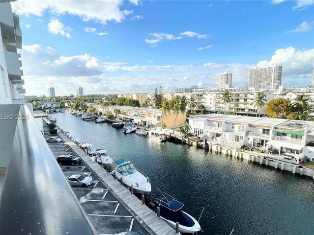 Luxury apartment complex for rent in North Miami Beach, Florida