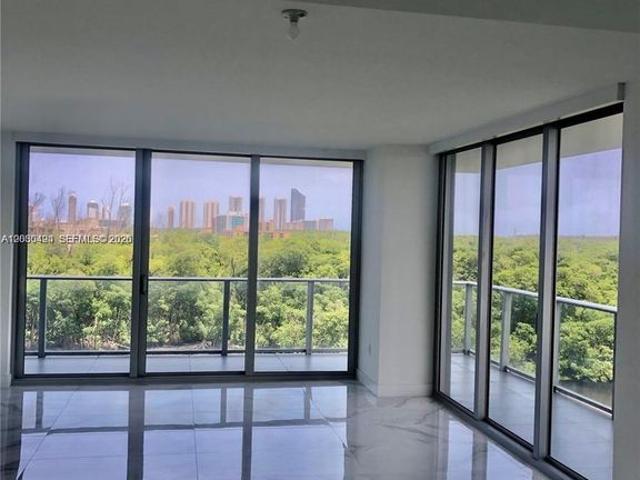 Luxury apartment complex for rent in North Miami Beach, Florida