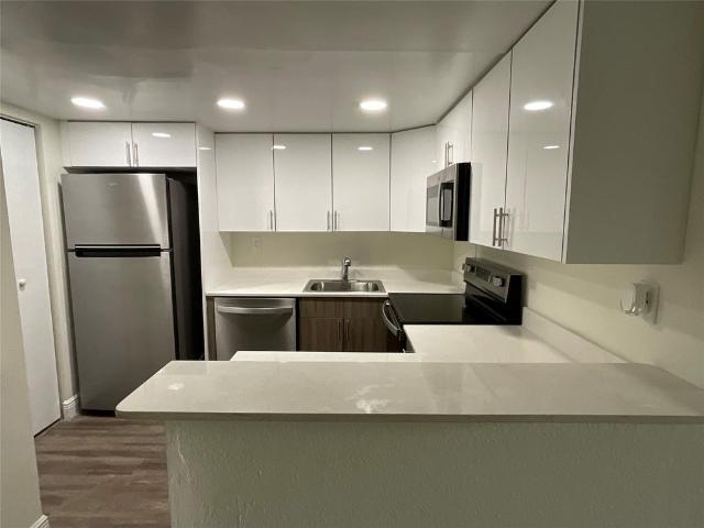 Luxury apartment complex for rent in North Miami Beach, Florida