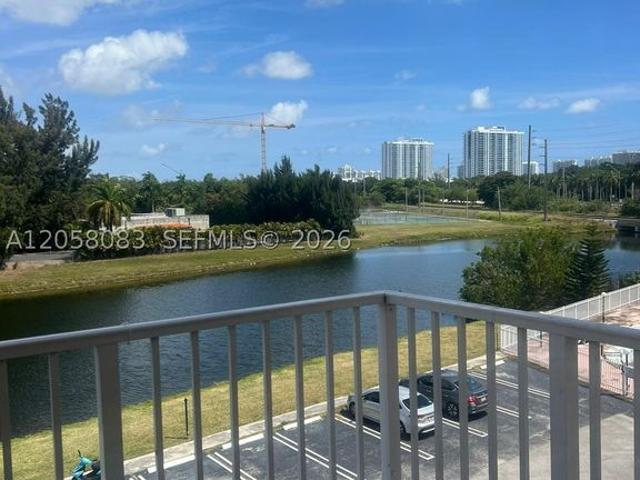 Luxury apartment complex for rent in North Miami Beach, United States