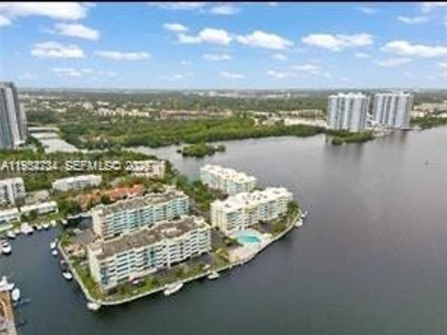 Luxury apartment complex for rent in North Miami Beach, United States