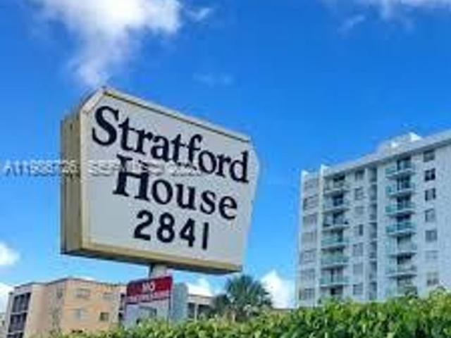 Luxury apartment complex for rent in North Miami Beach, United States