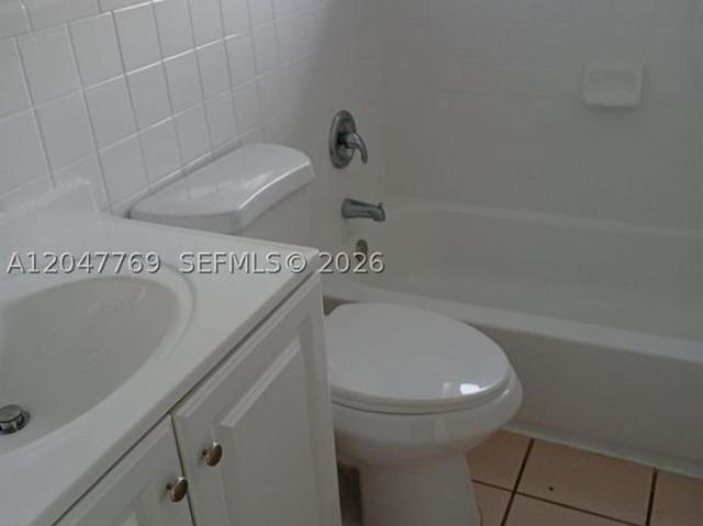 Luxury apartment complex for rent in North Miami Beach, United States