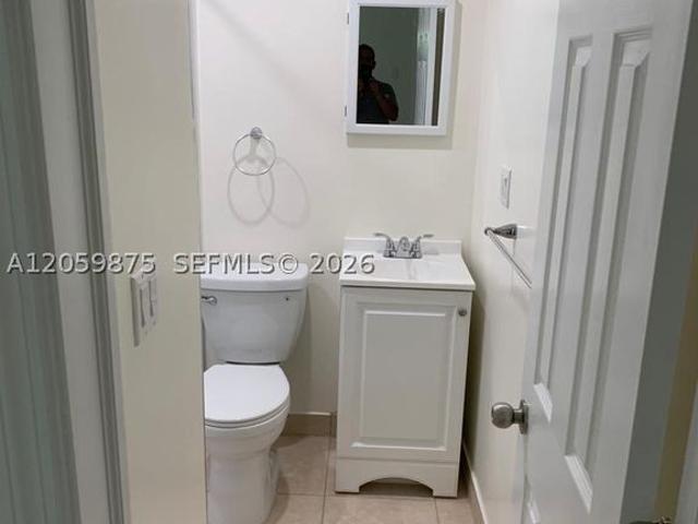 Luxury apartment complex for rent in North Miami Beach, United States