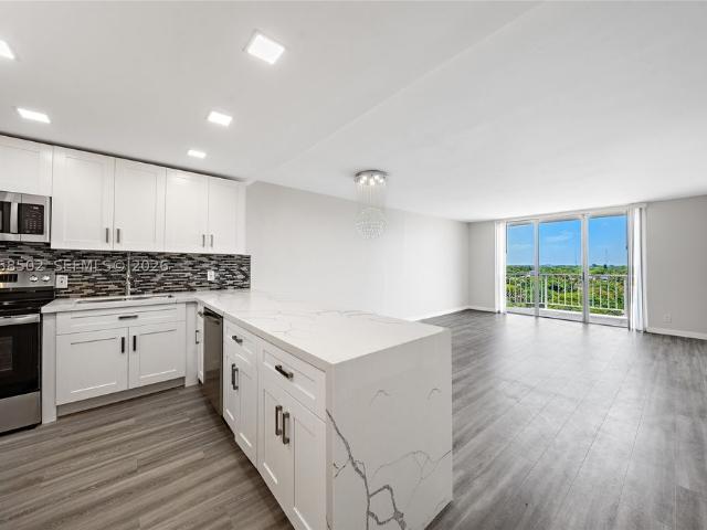 Luxury apartment complex for rent in North Miami Beach, United States