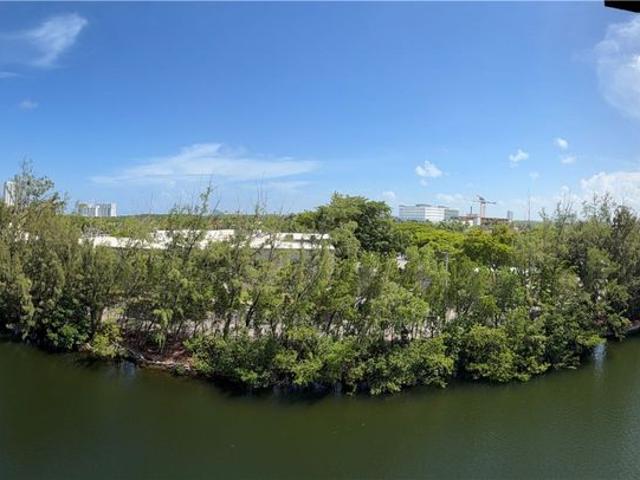 Luxury apartment complex for rent in North Miami Beach, United States