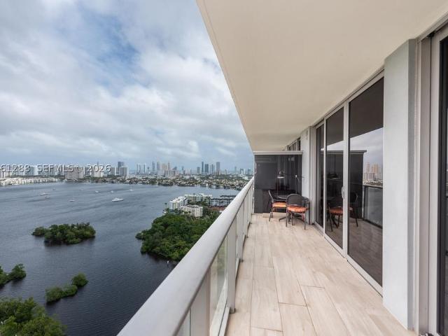 Luxury apartment complex for rent in North Miami Beach, United States