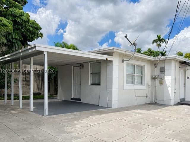 Luxury apartment complex for rent in North Miami, Florida