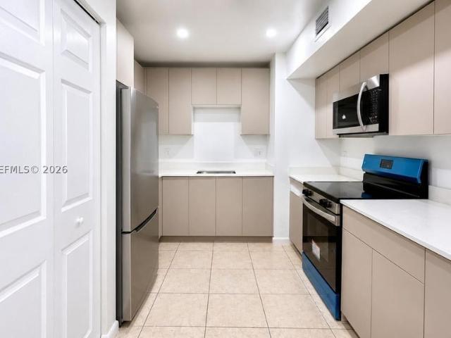 Luxury apartment complex for rent in North Miami, Florida