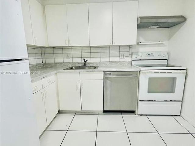 Luxury apartment complex for rent in North Miami, Florida
