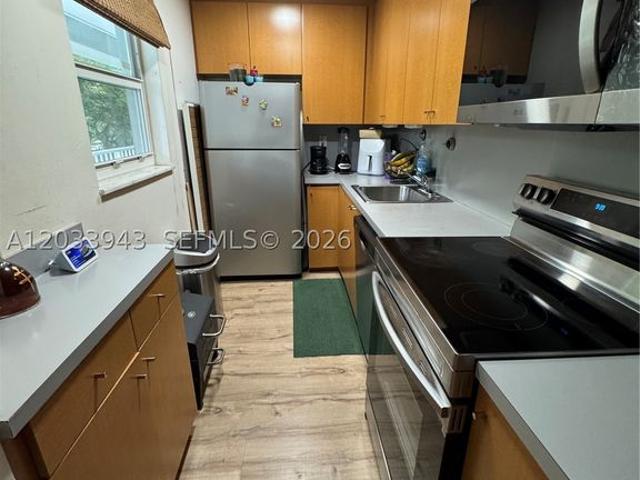 Luxury apartment complex for rent in North Miami, Florida