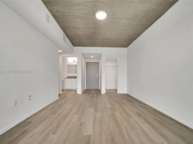 Luxury apartment complex for rent in North Miami, Florida