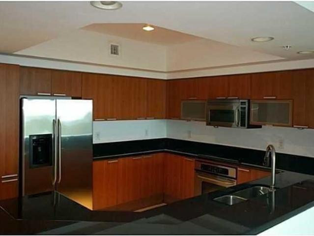 Luxury apartment complex for rent in North Miami, Florida