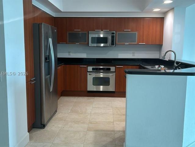 Luxury apartment complex for rent in North Miami, Florida