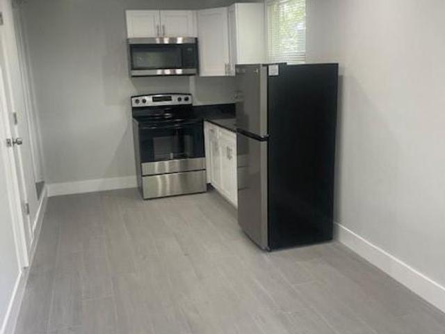 Luxury apartment complex for rent in North Miami, Florida