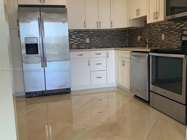 Luxury apartment complex for rent in North Miami, Florida