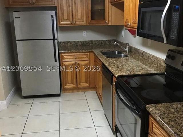 Luxury apartment complex for rent in North Miami, United States