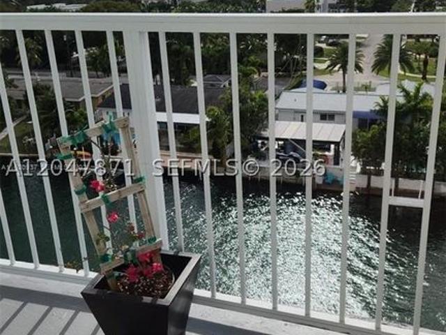 Luxury apartment complex for rent in North Miami, United States