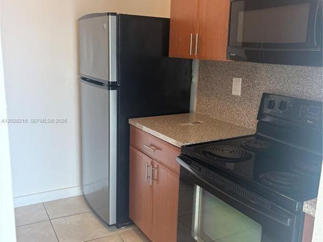 Luxury apartment complex for rent in North Miami, United States