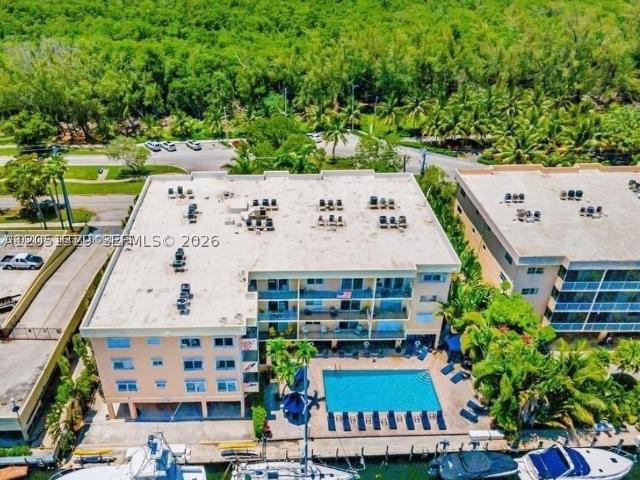 Luxury apartment complex for rent in North Miami, United States