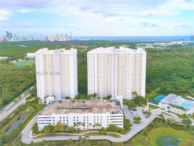 Luxury apartment complex for rent in North Miami, United States