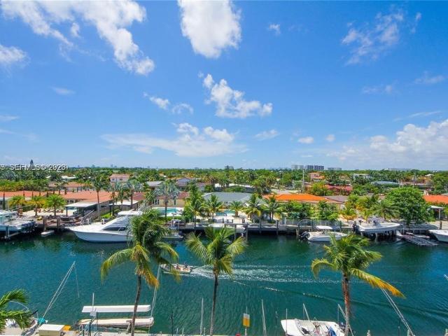 Luxury apartment complex for rent in North Miami, United States