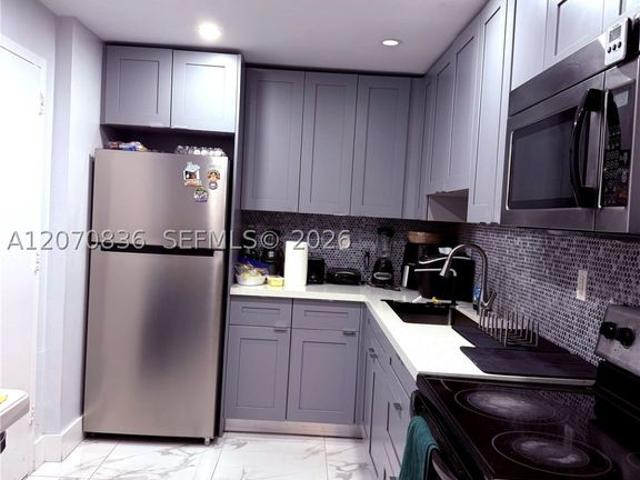 Luxury apartment complex for rent in North Miami, United States
