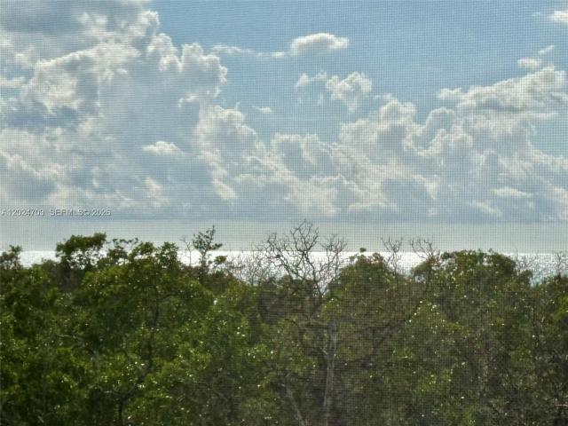 Luxury apartment complex for rent in Naples, Florida