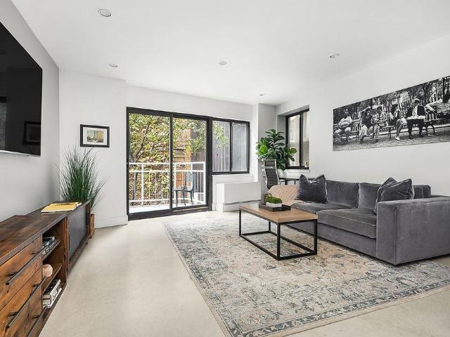Luxury apartment complex for rent in New York