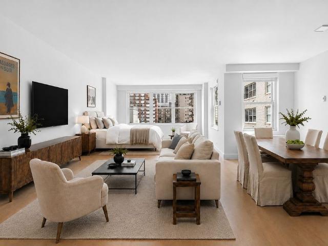 Luxury apartment complex for rent in New York, United States