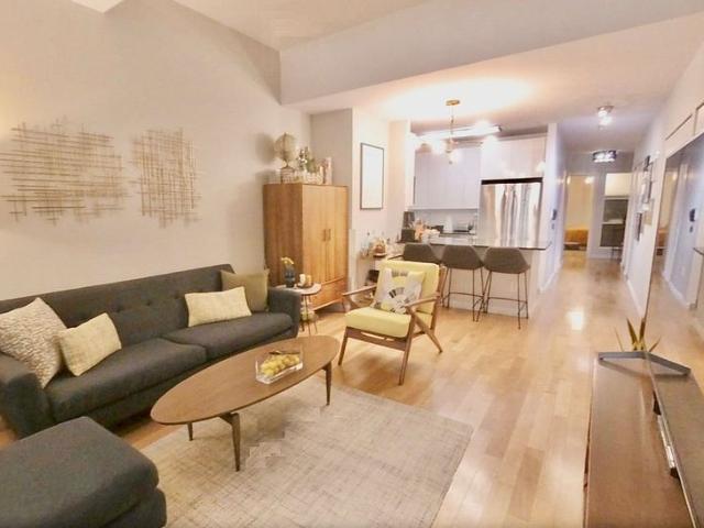Luxury apartment complex for rent in New York, United States
