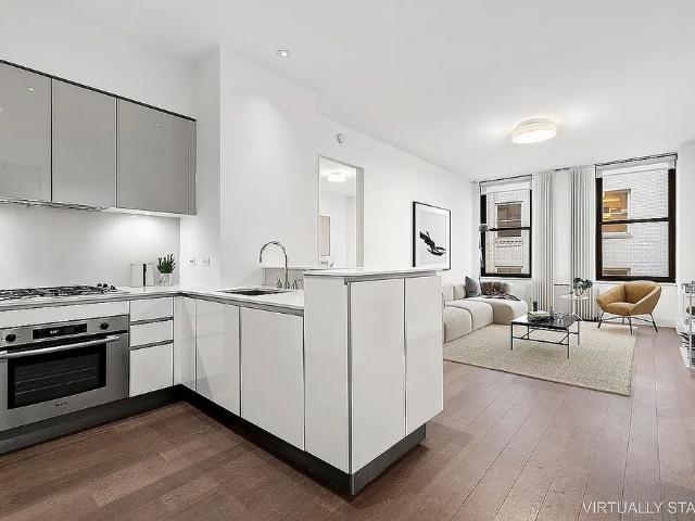Luxury apartment complex for rent in New York, United States