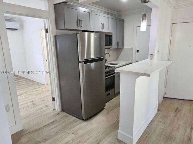 Luxury apartment complex for rent in South Miami, Florida