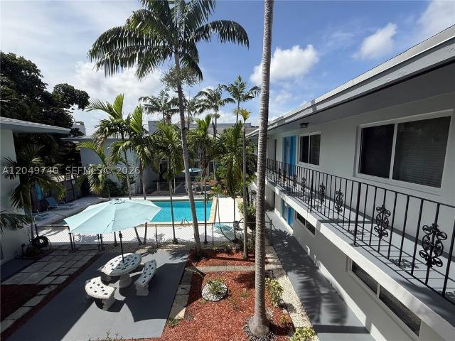 Luxury apartment complex for rent in South Miami, Florida