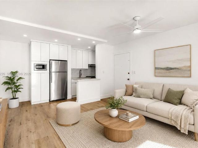 Luxury apartment complex for rent in South Miami, Florida