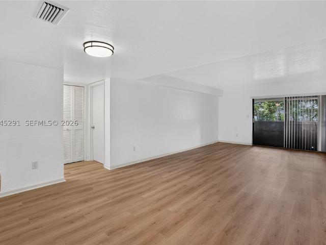 Luxury apartment complex for rent in South Miami, United States
