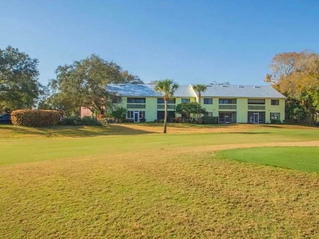 Luxury apartment complex for rent in Sebastian, United States