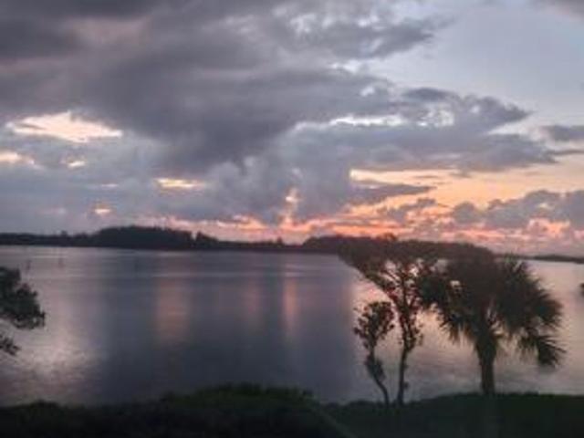 Luxury apartment complex for rent in Stuart, Florida
