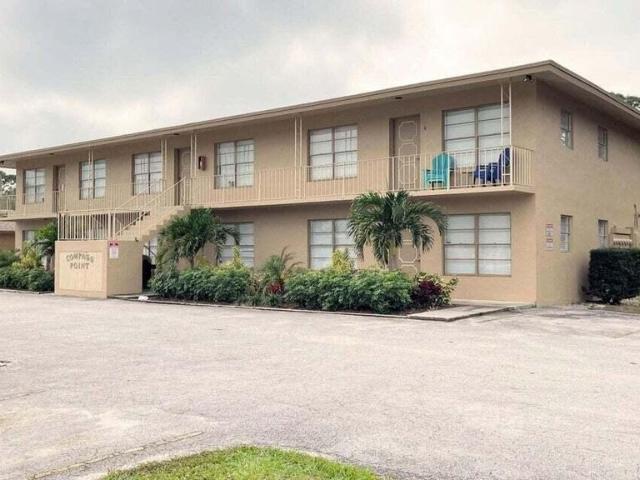 Luxury apartment complex for rent in Stuart, Florida