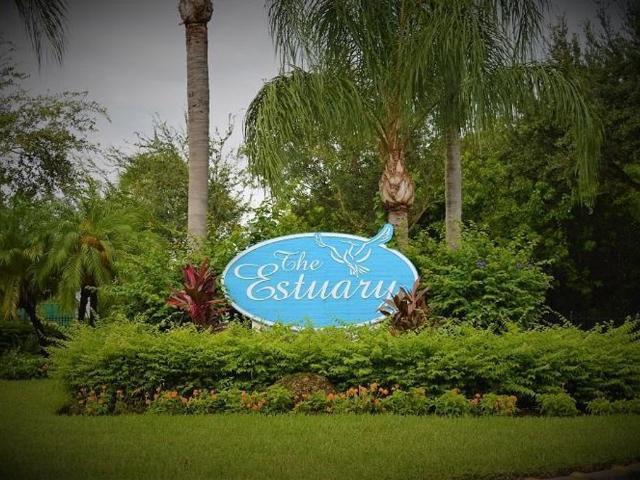Luxury apartment complex for rent in Stuart, Florida