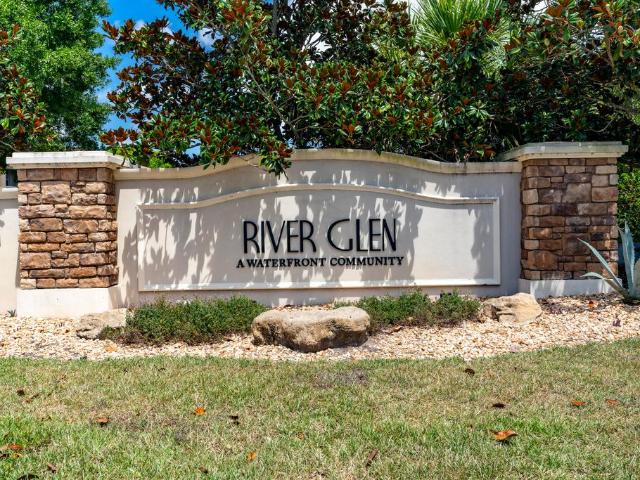 Luxury apartment complex for rent in Stuart, United States