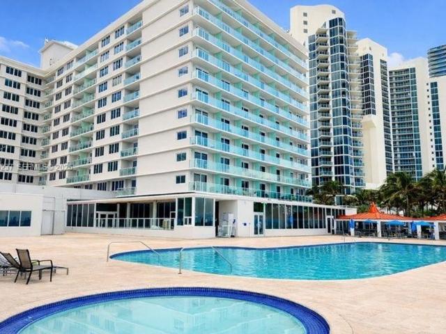 Luxury apartment complex for rent in Sunny Isles Beach, Florida