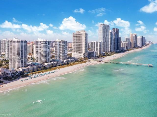 Luxury apartment complex for rent in Sunny Isles Beach, Florida