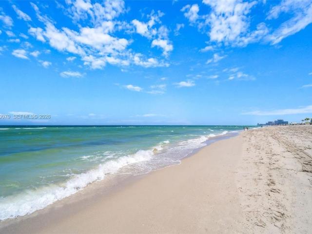 Luxury apartment complex for rent in Sunny Isles Beach, Florida