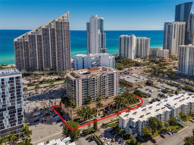 Luxury apartment complex for rent in Sunny Isles Beach, Florida