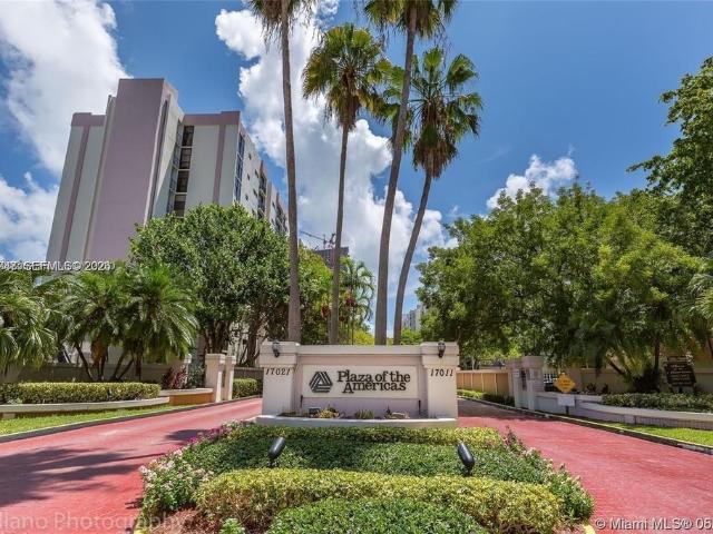 Luxury apartment complex for rent in Sunny Isles Beach, Florida