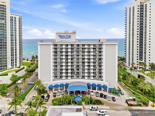 Luxury apartment complex for rent in Sunny Isles Beach, Florida