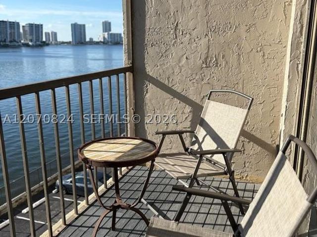 Luxury apartment complex for rent in Sunny Isles Beach, Florida
